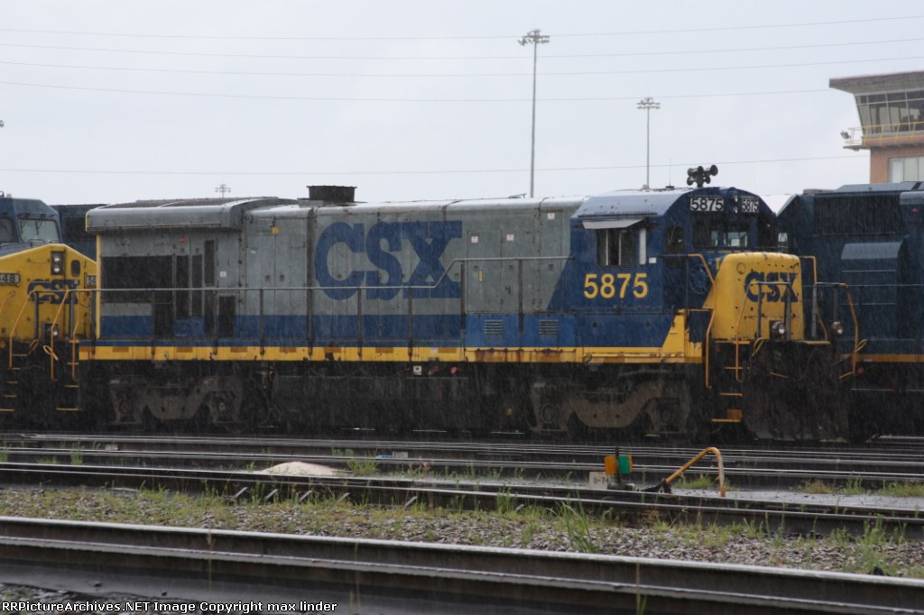 CSX 5875